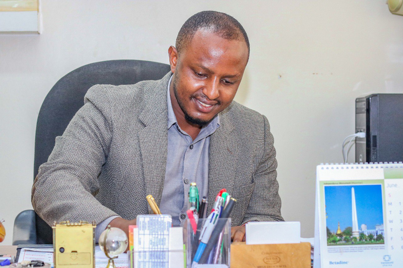 Home - Dr. Akil Fazal